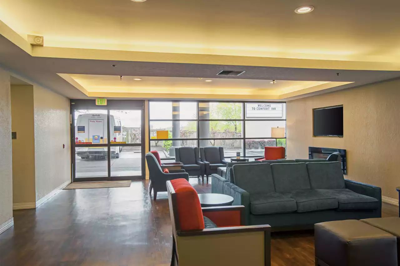 Travel Agent Exclusives - Comfort Inn SeaTac 7 Days Parking Package ...