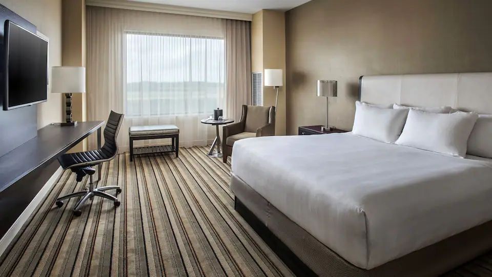 Travel Agent Exclusives - Hyatt Regency Pittsburgh International ...